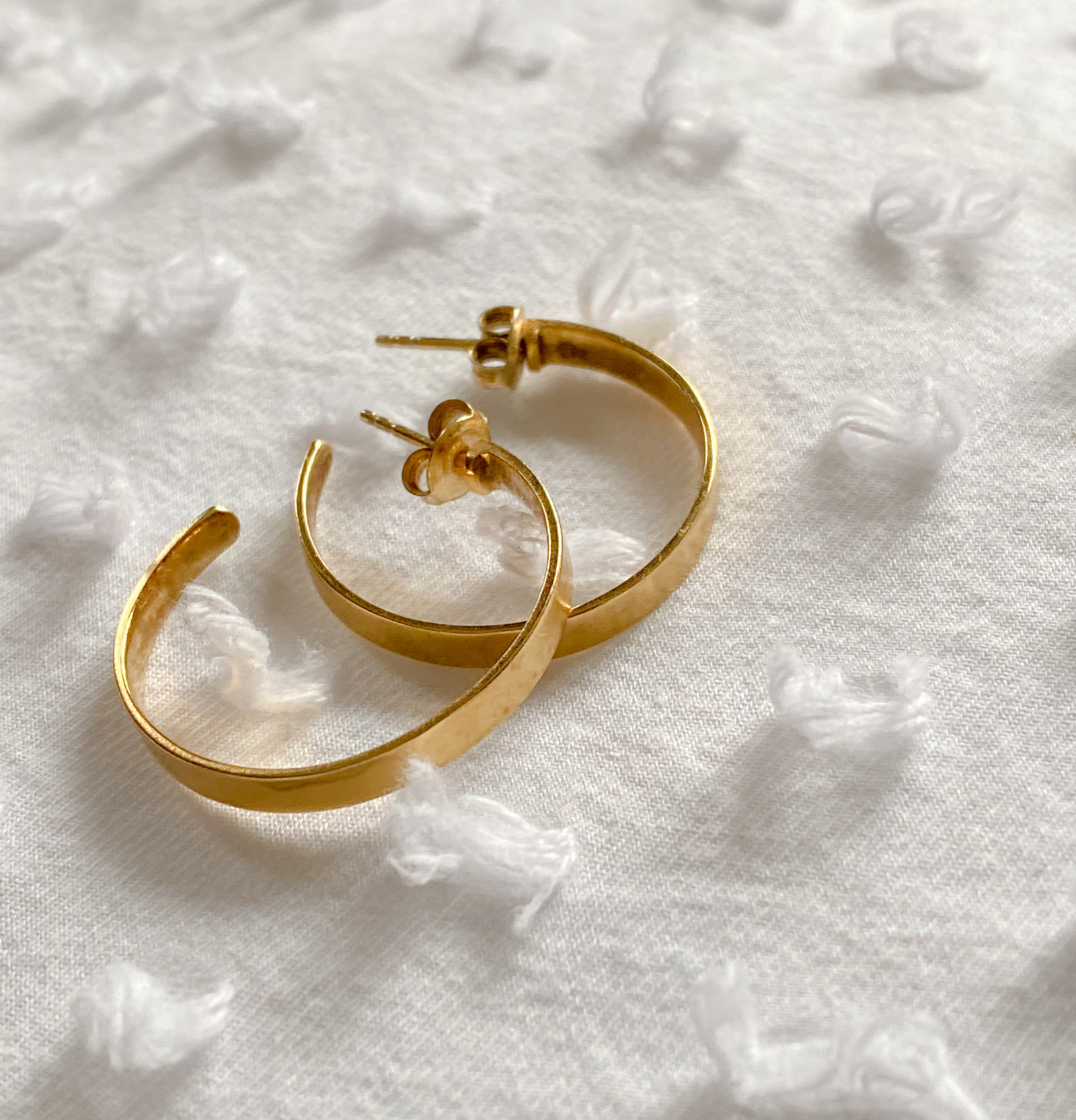Best Everyday Gold Earrings ⋆ chic everywhere